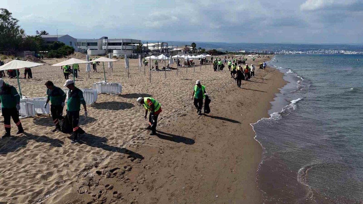 Mersin'de sahiller çevre haftasında temizlendi - Son Dakika